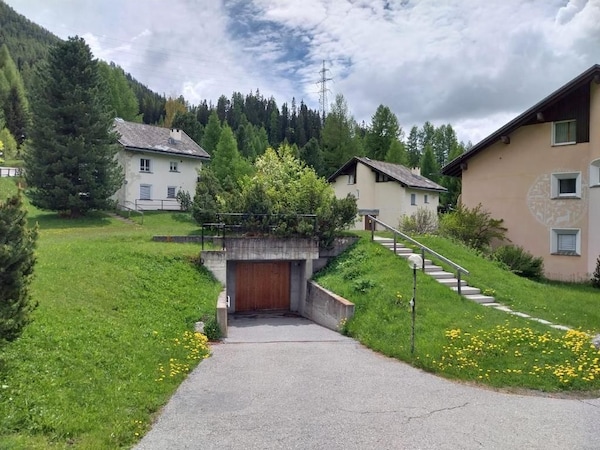 Holiday Apartment La Punt-chamues-ch For 1 - 3 Persons With 1 Bedroom - Holiday Apartment - Zuoz