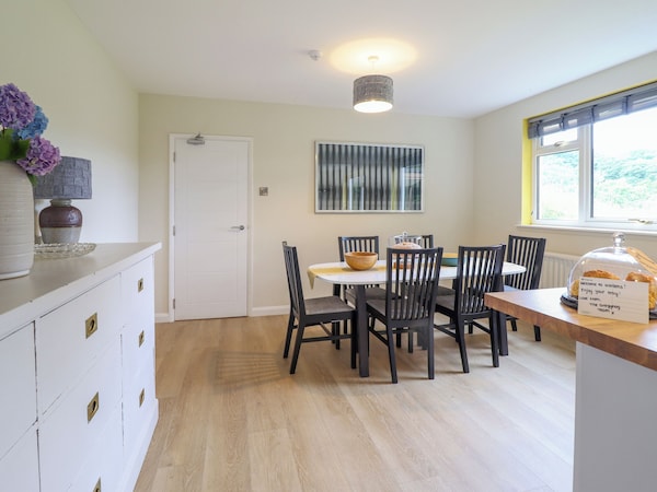 The Wardens House, Pet Friendly, Character Holiday Cottage In Newtown - Kerry