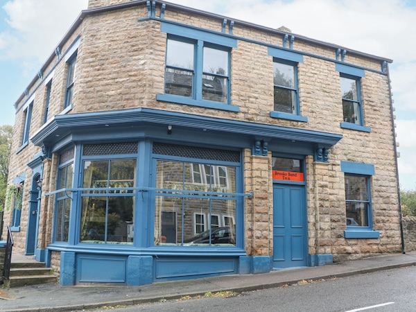 Blue Ron's, Pet Friendly, With Hot Tub In New Mills - Derbyshire