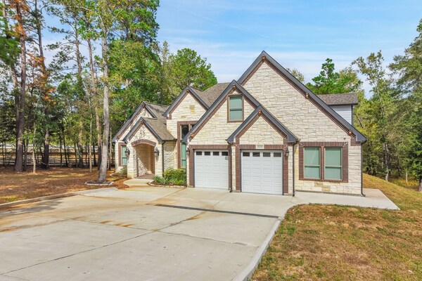 Charming 3-bedroom House In Fabulous Magnolia With Wifi And Ac By Lake Conroe - The Woodlands, TX