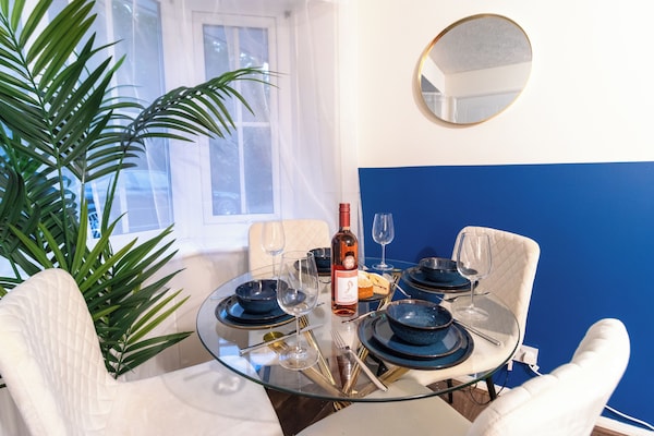 Cosy 3 Bed House - Free Parking - Contractors - Nottingham