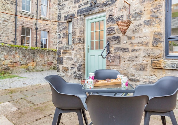 Bellevue By The Sea - Two Bedroom House, Sleeps 4 - Berwick-upon-Tweed