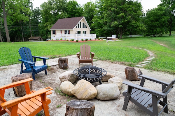 Welcome To Twin Creeks. A Brand-new Chalet With Hot Tub,wifi, And Ac On 32 Acres - 리마