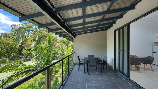 Baden 96 - Rainbow Shores. Pool, Outdoor Spa, Tennis Court, Walk To Beach - Rainbow Beach