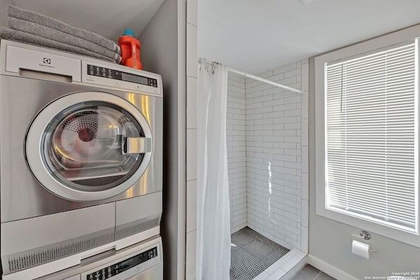 Charming 1-bedroom House In Fantastic San Antonio With Wifi, Ac - Highland Park - San Antonio