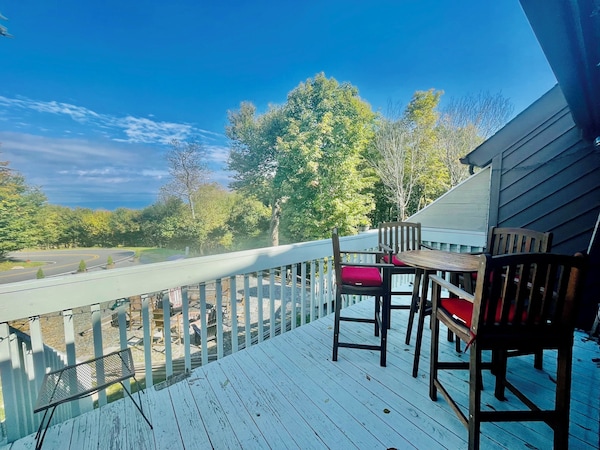 Just Minutes From Beech Mtn Ski Resort /Townhome /Fire Pit & Fireplace / Pets Ok - North Carolina