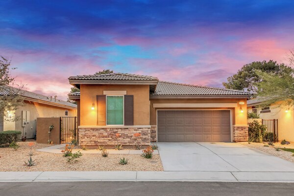 Indio Jewel - Luxe Pool, Spa, Fire Pit & Views! - Indio, CA