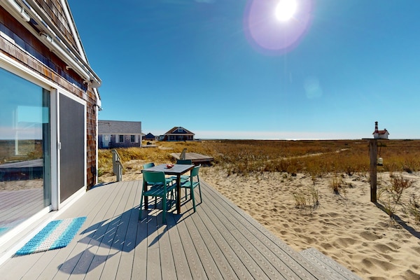 Cozy Cottage Steps To The Beach With Patio, W/d, & Partial Ac - Truro