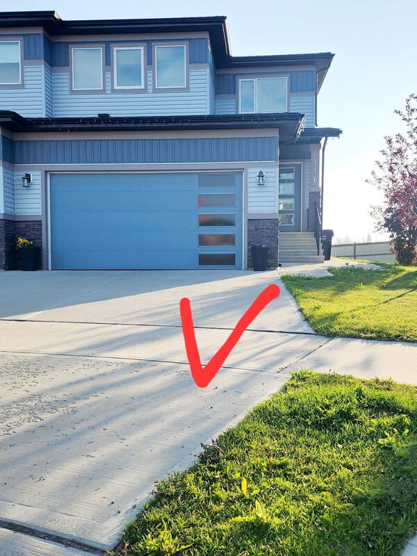 Luxury Cozy Basement Suite Separate Entrance And Heater. Wifi. Netflix. - Alberta