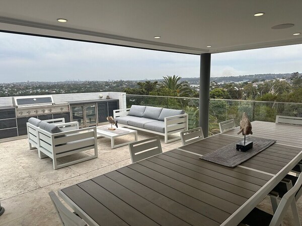 After Twelve Somewhere - A Luxury Northern Beaches Escape - Manly