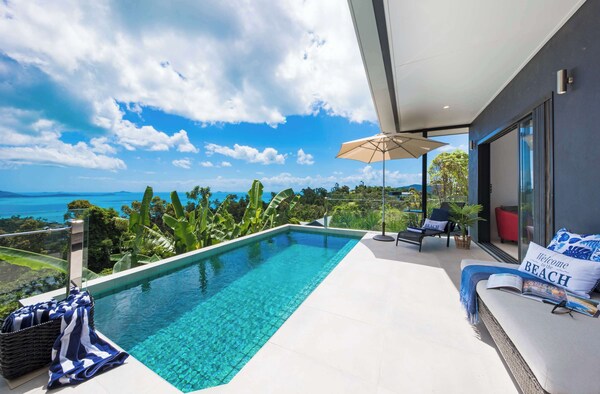 'Nine Islands' Airlie Beach Luxury Holiday Home With Ocean Views - Airlie Beach