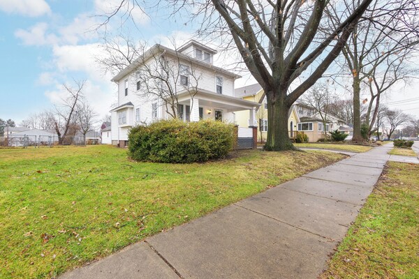 Cozy, Convenient Getaway 3bd2ba Dog-friendly Home In Wonderful Akron, Oh - Cuyahoga Valley National Park