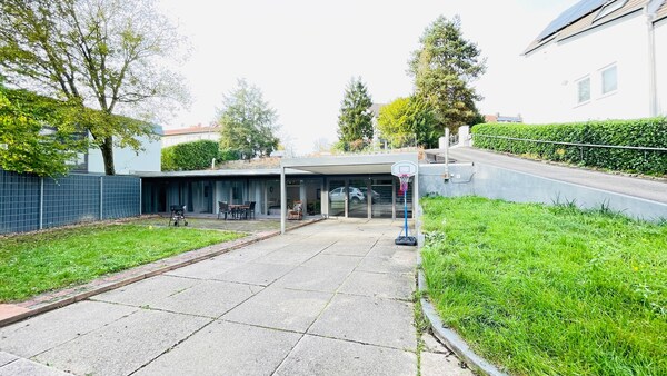 Bungalow Für 4 Gäste Mit 120m² In Saarbrücken (268018) - Saarland