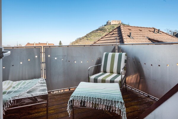 Apartment 'Above The Roofs' With Mountain View, Balcony And Wi-fi - Staufen