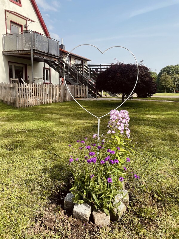 Ferienwohnung 'Grimmstube' Mit Privatterrasse, Gemeinschaftsgarten Und Wi-fi - Hofgeismar