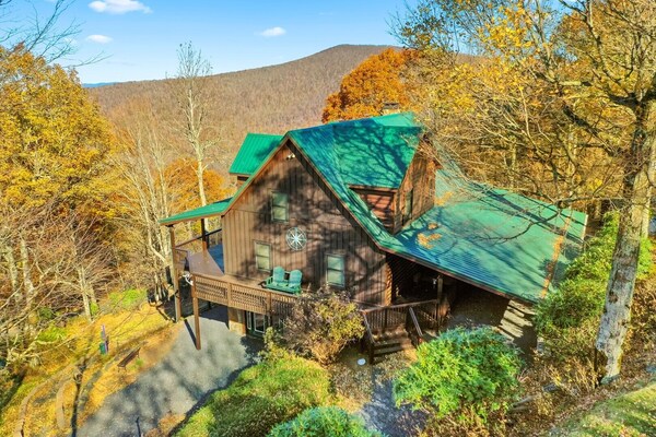 Pinnacle Tree-open For Bookings! Sleeps 10, Views, Game Room - West Jefferson, NC