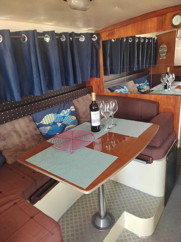 An Unusual Night On A Boat In The Heart Of Bordeaux - Bordeaux
