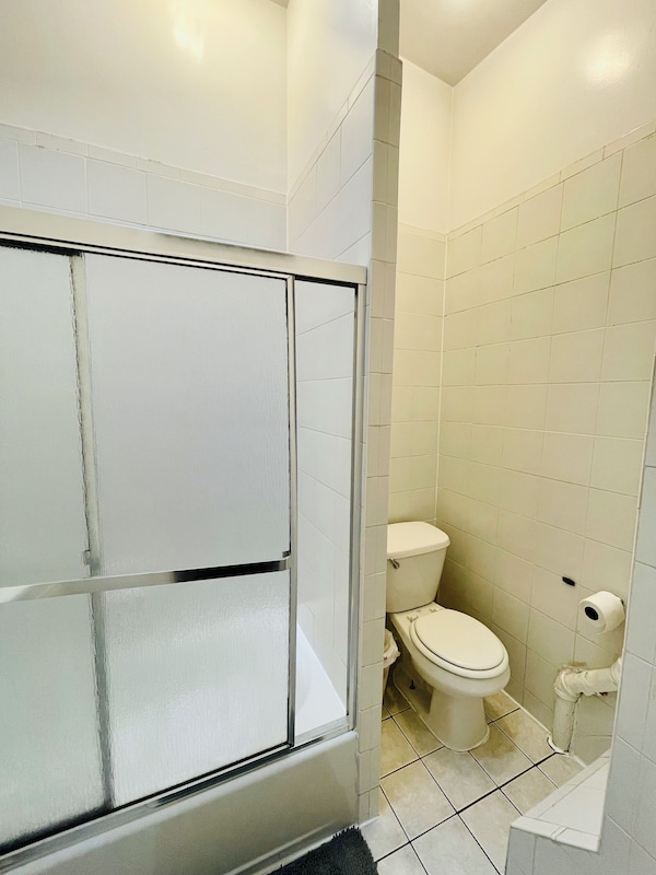 Charming 2-bedroom Apartment In Delightful New York With Wifi, Ac - Ridgewood - Queens NY