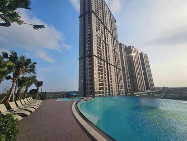 2 Bedrooms Apartment 60m2 In Ecopark, Nice View, High Speed Wifi, Full Amenities - tt. Như Quỳnh
