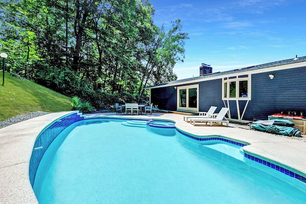 Private Dock & Pool - Candlewood Lake - Squantz Pond, CT