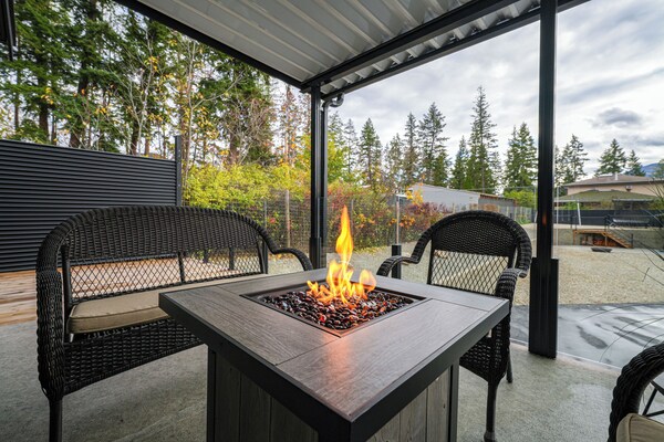 Cozy Shuswap Lake Getaway, Family Sized Suite, 5 Minutes To Downtown Salmon Arm! - Salmon Arm