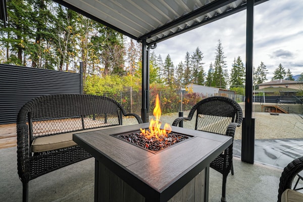 Cozy Shuswap Lake Getaway, Family Sized Suite, 5 Minutes To Downtown Salmon Arm! - Salmon Arm