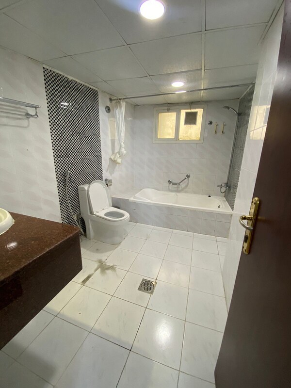 Shobha Super Deluxe Furnished Apartments Nearby Union Metro Station - Dubai