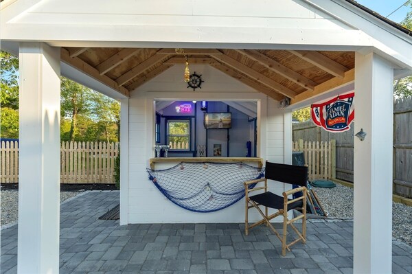 Tiki Bar, Fenced Backyard, Pond View | Cottage Near Beaches - Dennis, MA
