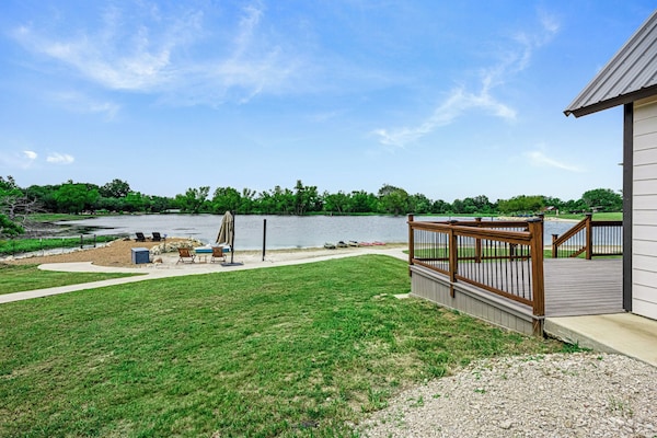Romantic Cabin With King Bed, Views + Beach! #4 - Point, TX
