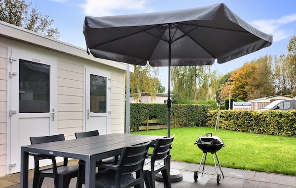 Amazing Home In Heinkenszand With Wifi - Goes