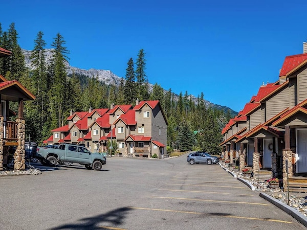 Ski In Back To Your Private Hot Tub. Dog Friendly. - Fernie