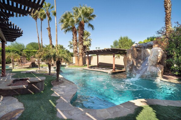 Tropical Oasis: Slide Into Desert Bliss - Rancho Mirage, CA