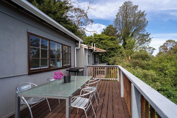 La Cachette In Upwey | 3br Retreat With Mountain Views - Bayswater