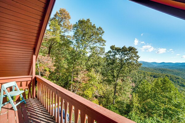 Mountain-view Home W/ Deck & Grill In Dahlonega - Dahlonega, GA
