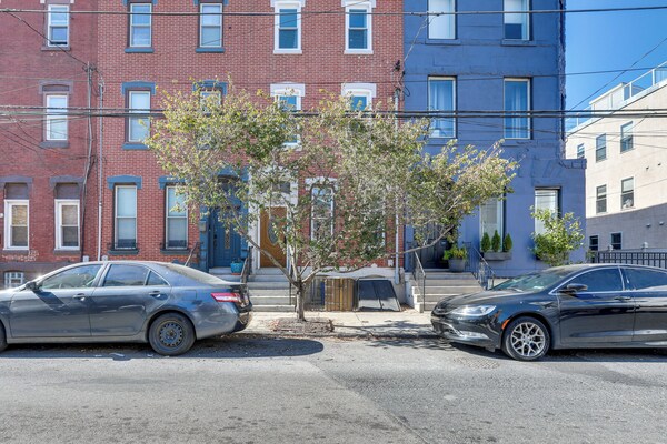 Walk To Fairmount Ave: Urban Oasis In Philly! - Temple University, Philadelphia
