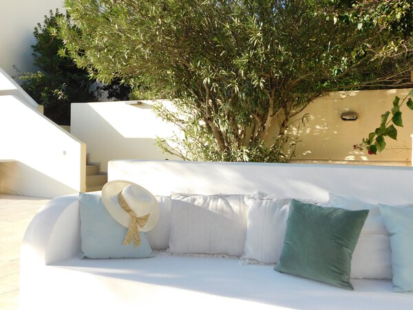 Spacious 5-bedroom Villa With Seaview And Private Pool In São Brás De Alportel - São Brás de Alportel