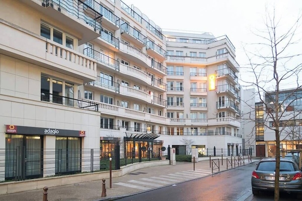 Paris Porte De Versailles Cosy Lodge 2 Appart Hôtel Parking Wifi 4 Pers - Puteaux