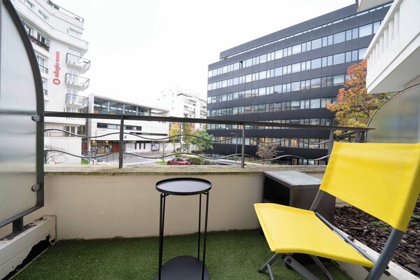 Paris Porte De Versailles Cosy Lodge 1 Appart Hôtel Parking, Wifi 4 Pers - Suresnes