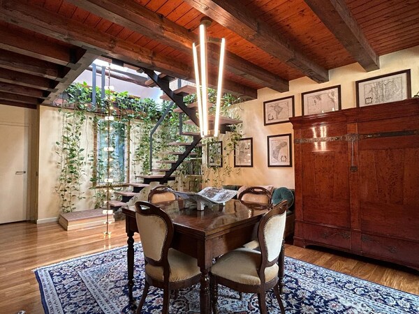 Exceptional Exclusive Elegant 300 Sq.mt. Apartment  In Lovely  Verona - Vérone
