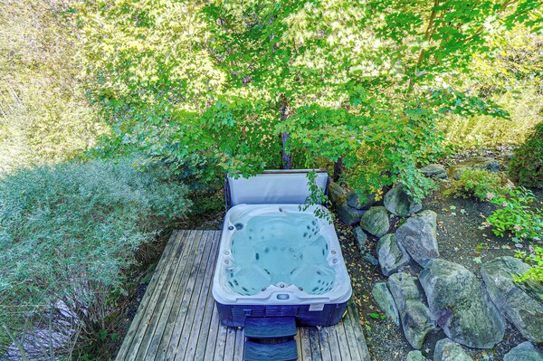 Aux Berges De La Rivière-du-nord | Spa Et Rivière - Saint-Hippolyte
