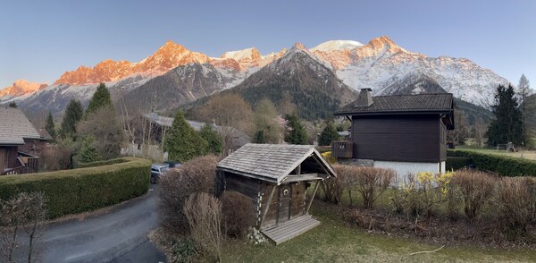 La Bastide - Grand Chalet Privé - Quartier Calme - Servoz
