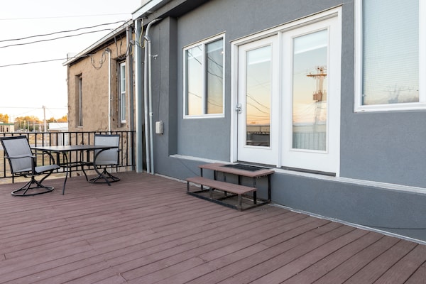 The Loft On Main. Cozy 2-bedroom Apartment In Chelsea With All The Amenities. - Oklahoma