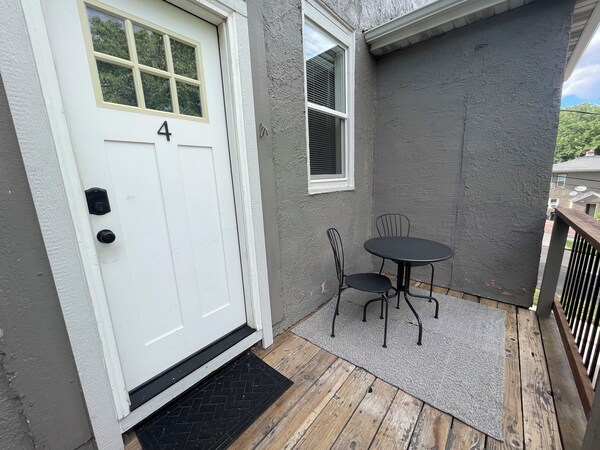 Stay On Spring, Sleeps 2, Suite, Dtsf, Pet Friendly, #4 - South Dakota