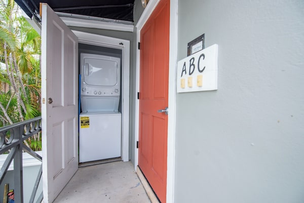 Yellowfin Ledge | Inviting Getaway On Duval! Balcony! - Key West