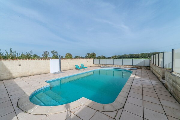 Le Gîte De La Pointe - Piscine Privée - Digoin