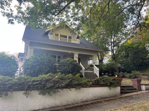 Columbia House - Near Uo, Washburne Park & 4 Blocks From Hayward Field - Eugene, OR