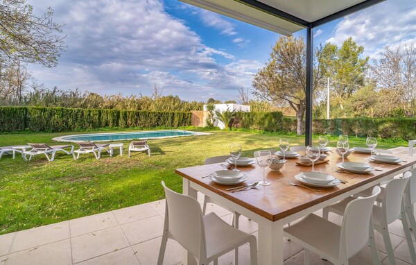 Preciosa Casa De 4 Dormitorios En. - Puerto Serrano