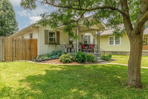 Graham And Kay's Uindy Cottage. 3 Bedrooms, 10 Min From Downtown. - Indianapolis