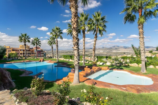 Apartamento 'Appartement Avec 2 Piscines' Con Vistas Al Mar, Wi-fi Y Aire Acondicionado - San Juan de Alicante
