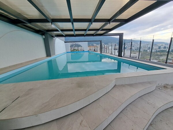 Luxury Penthouse Suite In La Carolina - Quito